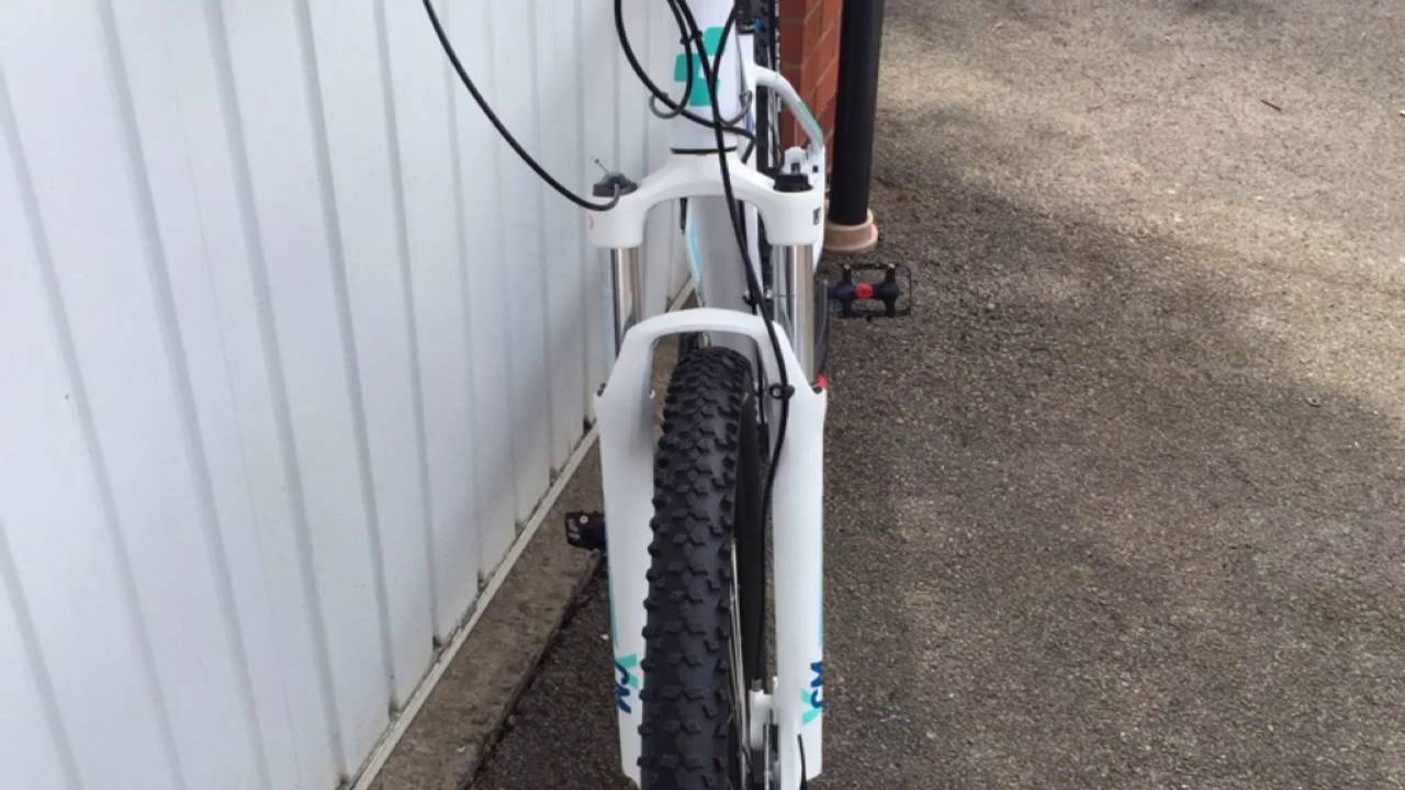 Cube Woman's Access Pro 29er - YouTube