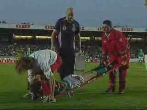 First aid medic fail in a football / soccer match - YouTube