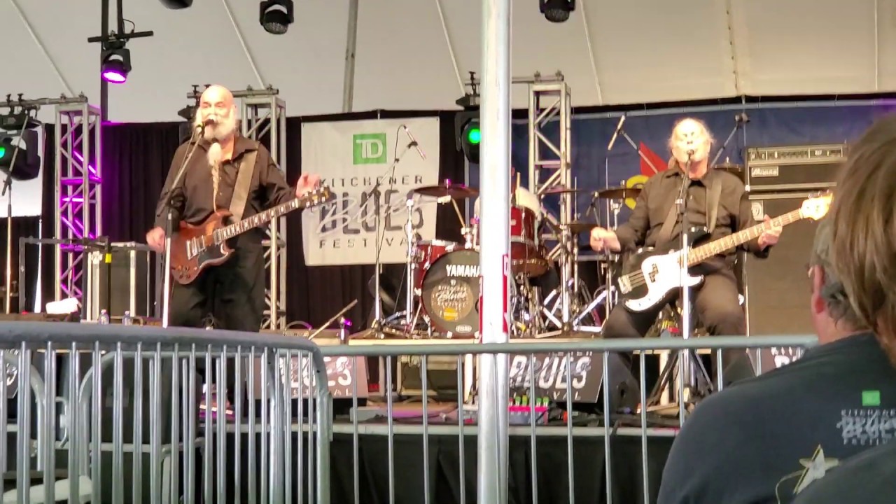 Bill Durst live! "21st century blues." Kitchener bluesfest 2019. - YouTube