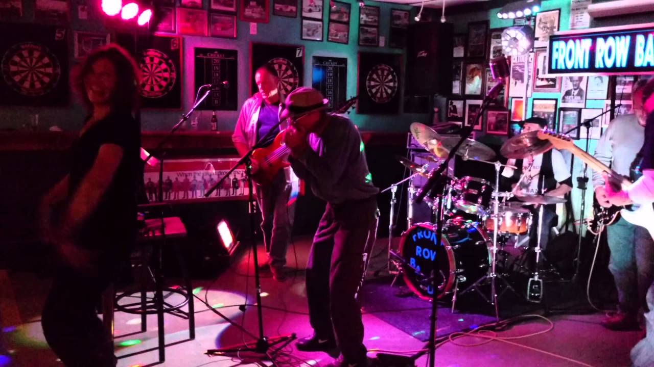 Front Row Band ( Mustang Sally ) - YouTube