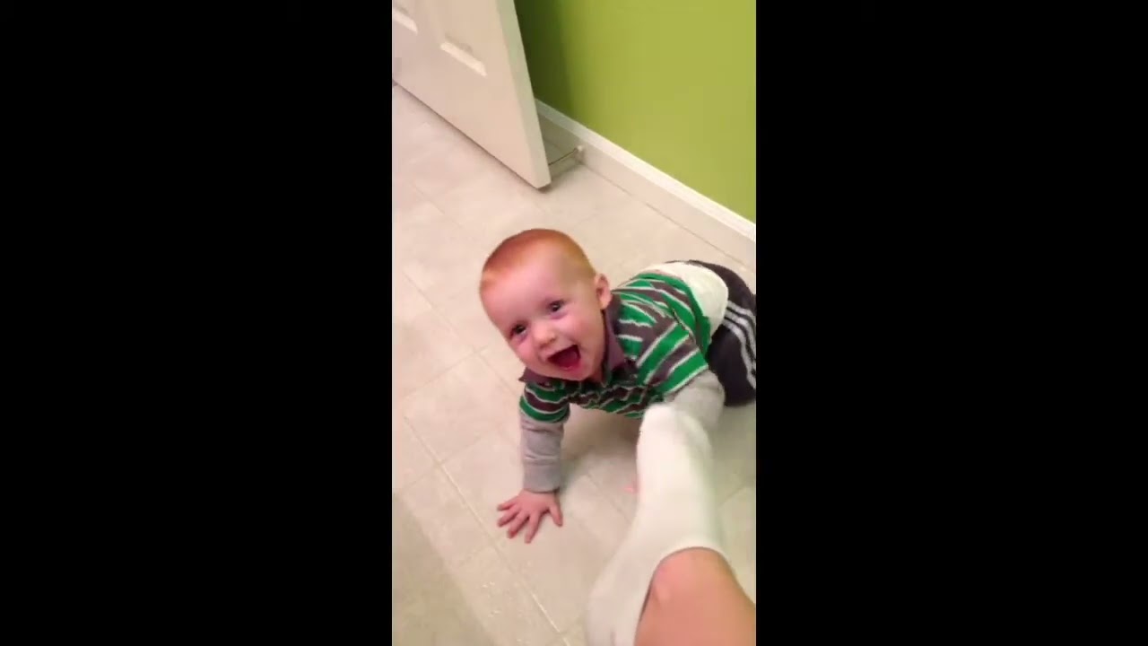 Giggle foot - YouTube