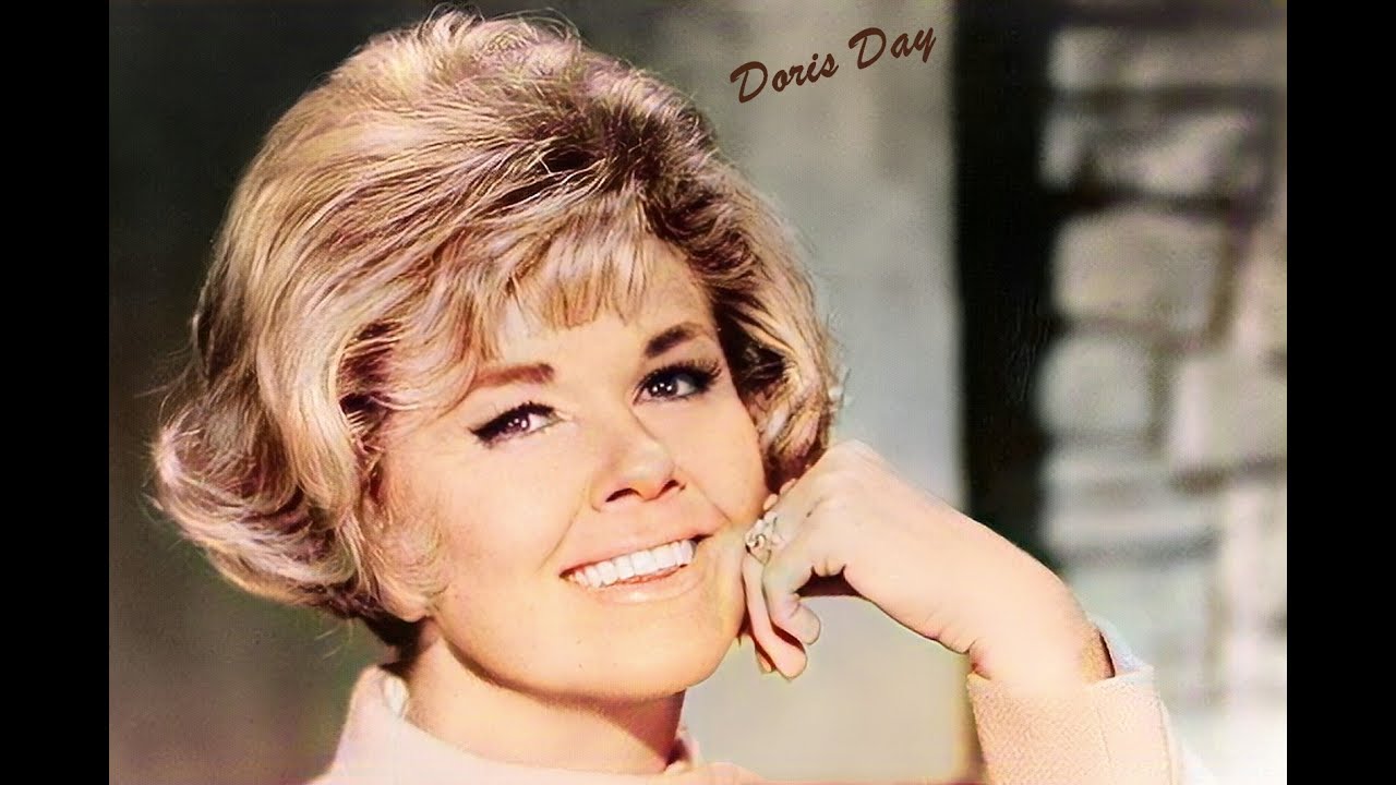 Doris Day - When I Fall In Love - 1952 - YouTube