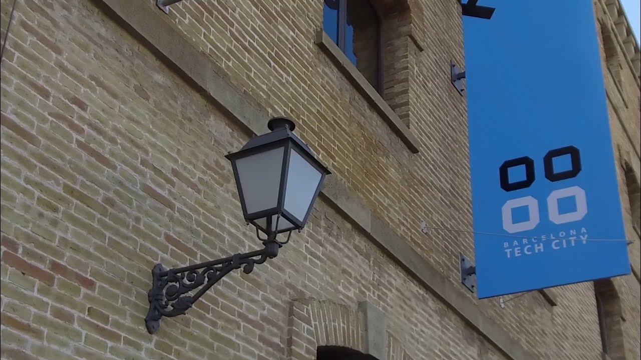 Barcelona Tech City, campus de emprendedores - YouTube