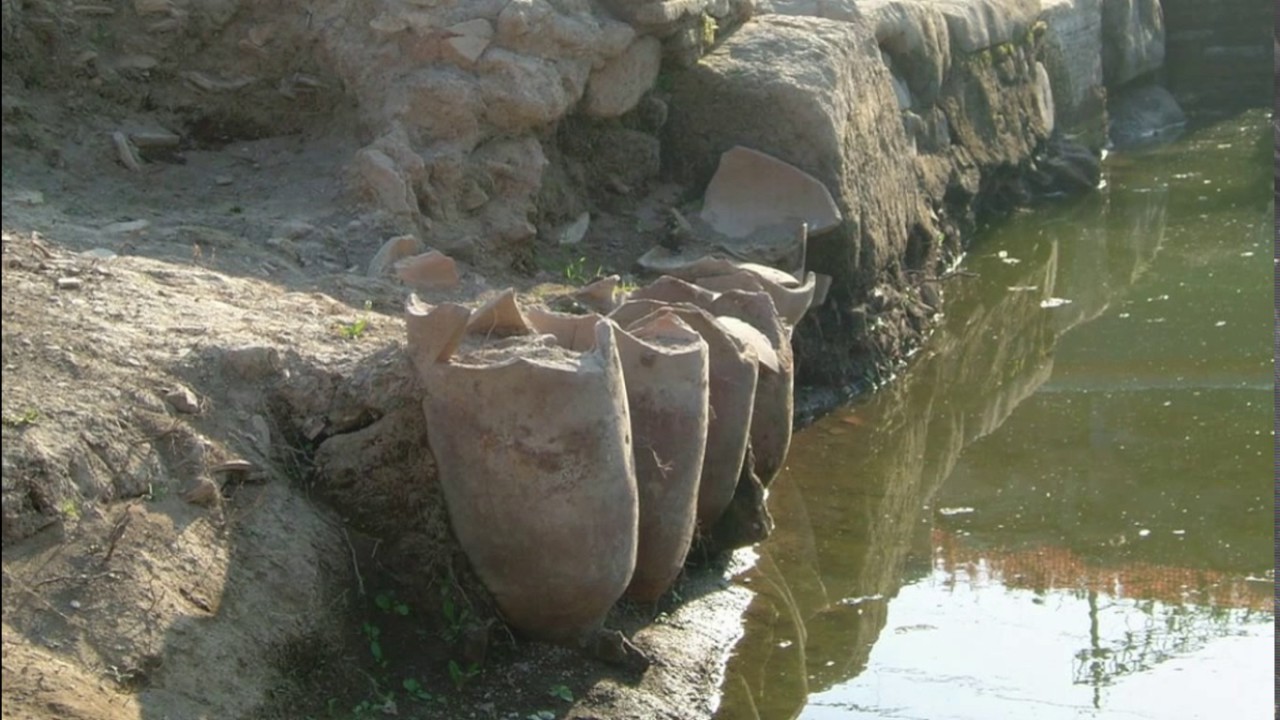 Reperti archeologici linea Tav Roma-Napoli Via E.Fieramosca - YouTube
