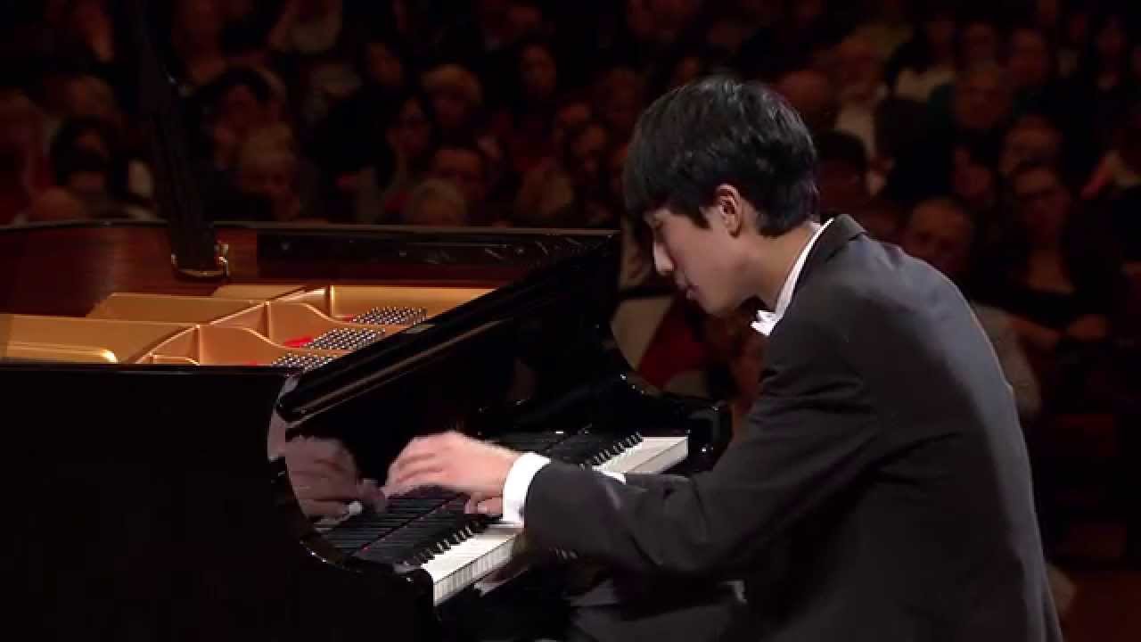 Eric Lu – Prelude in C sharp minor Op. 28 No. 10 (third stage) - YouTube