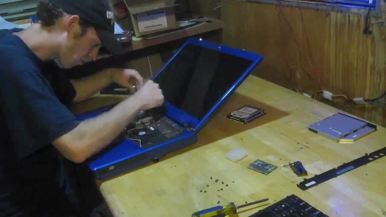 Alienware Aurora M7700 Assembly Time Lapse - YouTube
