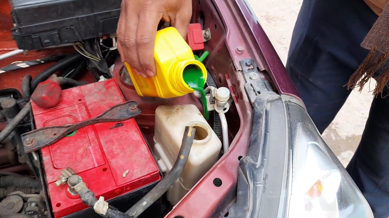 Alto 800 Coolant Top-Up. - YouTube