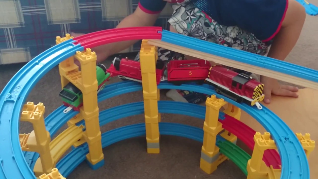 Thomas the tank engine - trackmaster - thomas the tank engine tomy ...