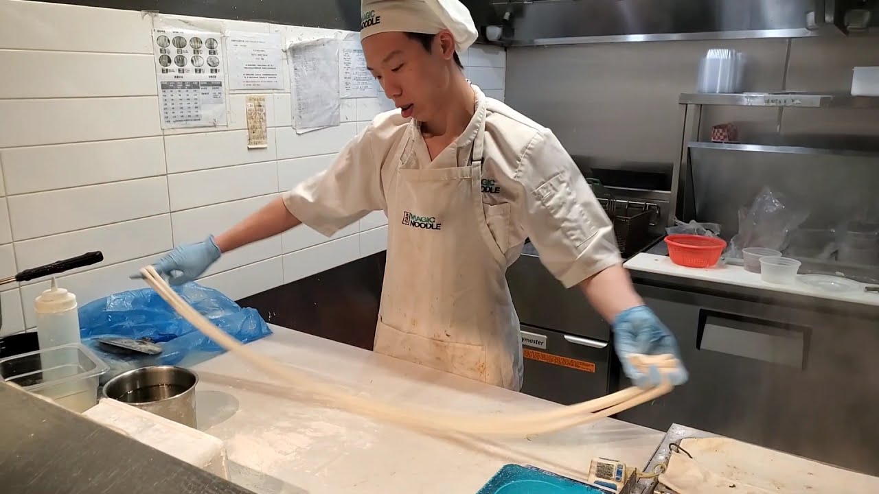 24 Hours Magic Noodle 🍜 at Yonge and Finch, Toronto - YouTube