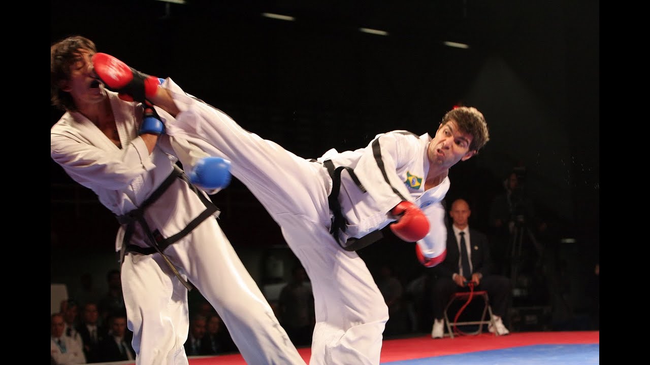 How 4x ITF World Champ Uses Spinning Head Kicks - Bandae Dollyo Chagi ...