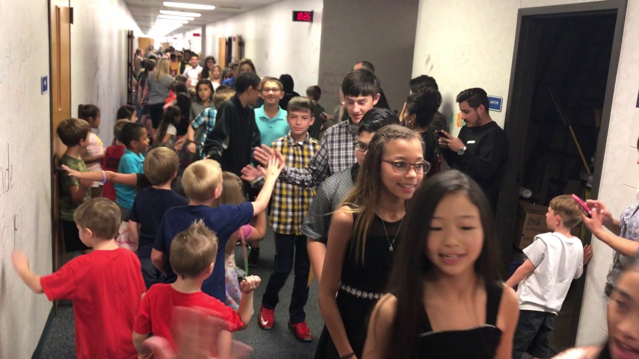 Bolin Elementary 6th Grade Walk 2017 - YouTube