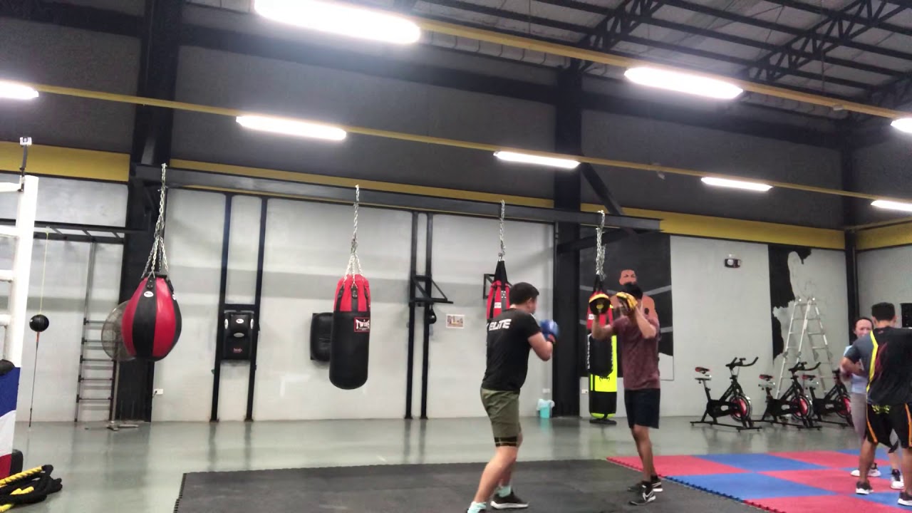 Boxing workout at elorde boxing gym Davao - YouTube