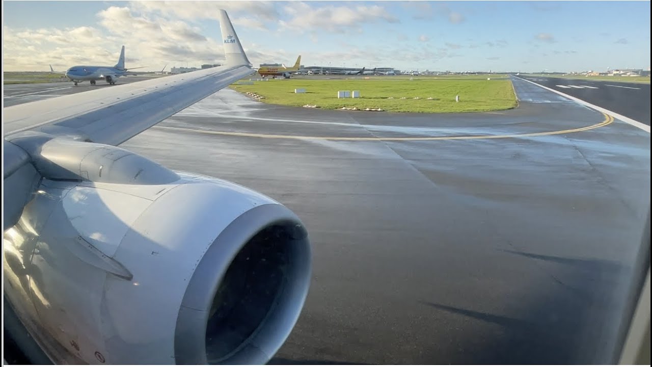 KLM Boeing 737-700 (Winglets) Takeoff from Brussels National Airport ...