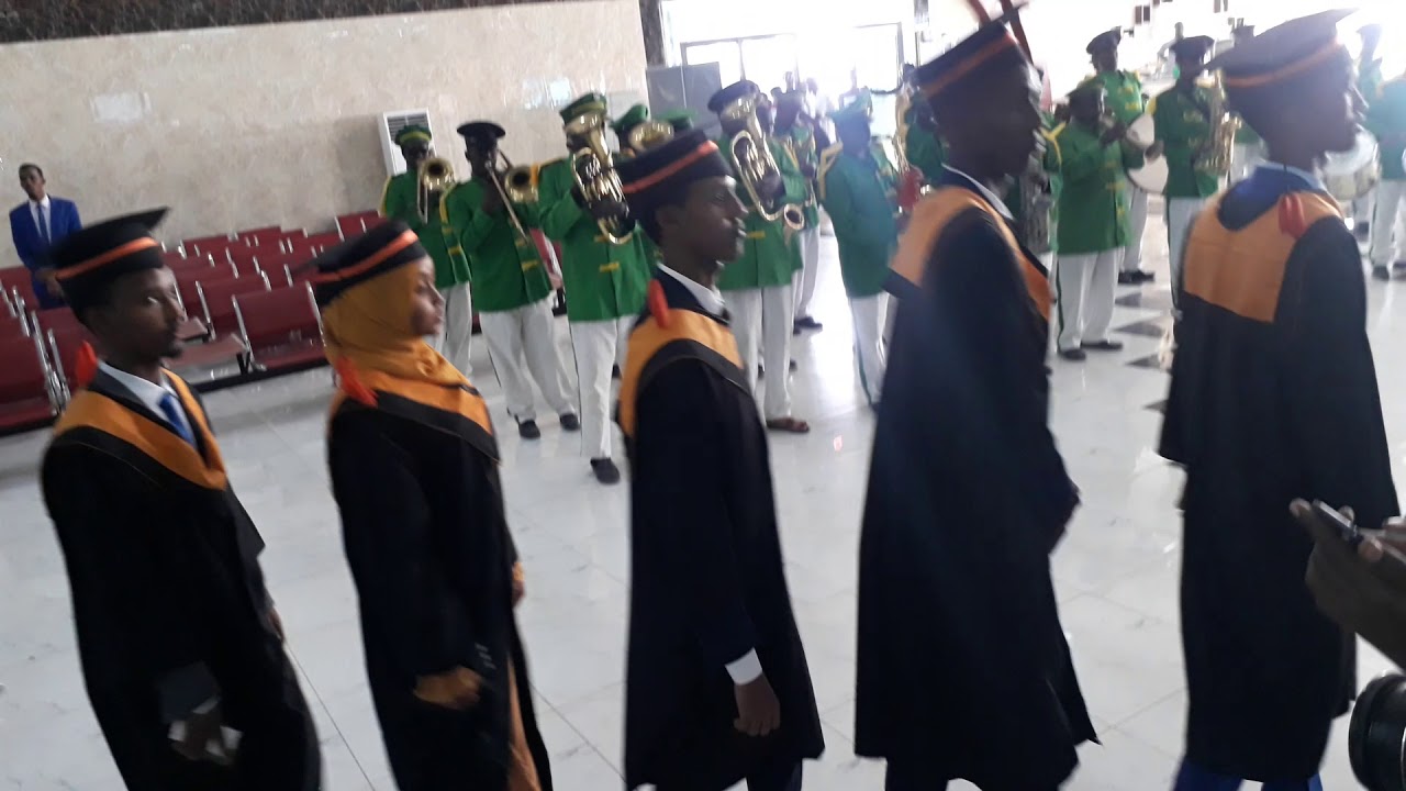 Graduation cermony class of 2018 SIU moqdisho - YouTube