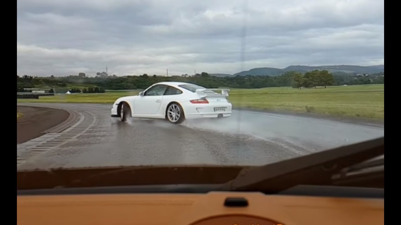 Video#1 Slow motion Michelin Ladoux Test Track - 02/07/2017 Porsche ...