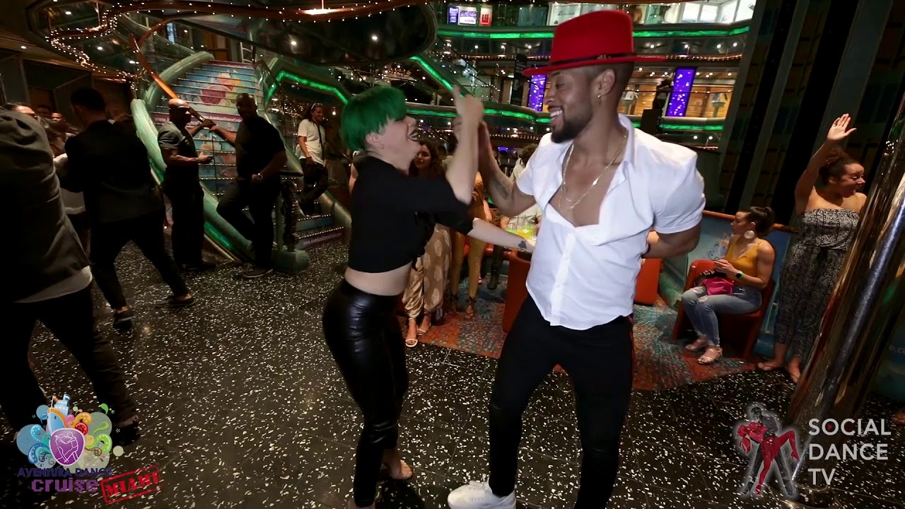 Robert Rosario & Arlette Guerra - Salsa Social Dancing | Aventura Dance ...