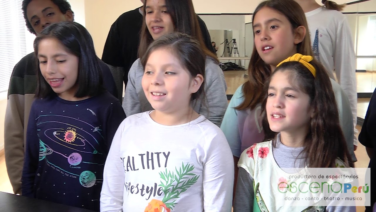 Gloria Maria Solari Canción "Sueños " - YouTube