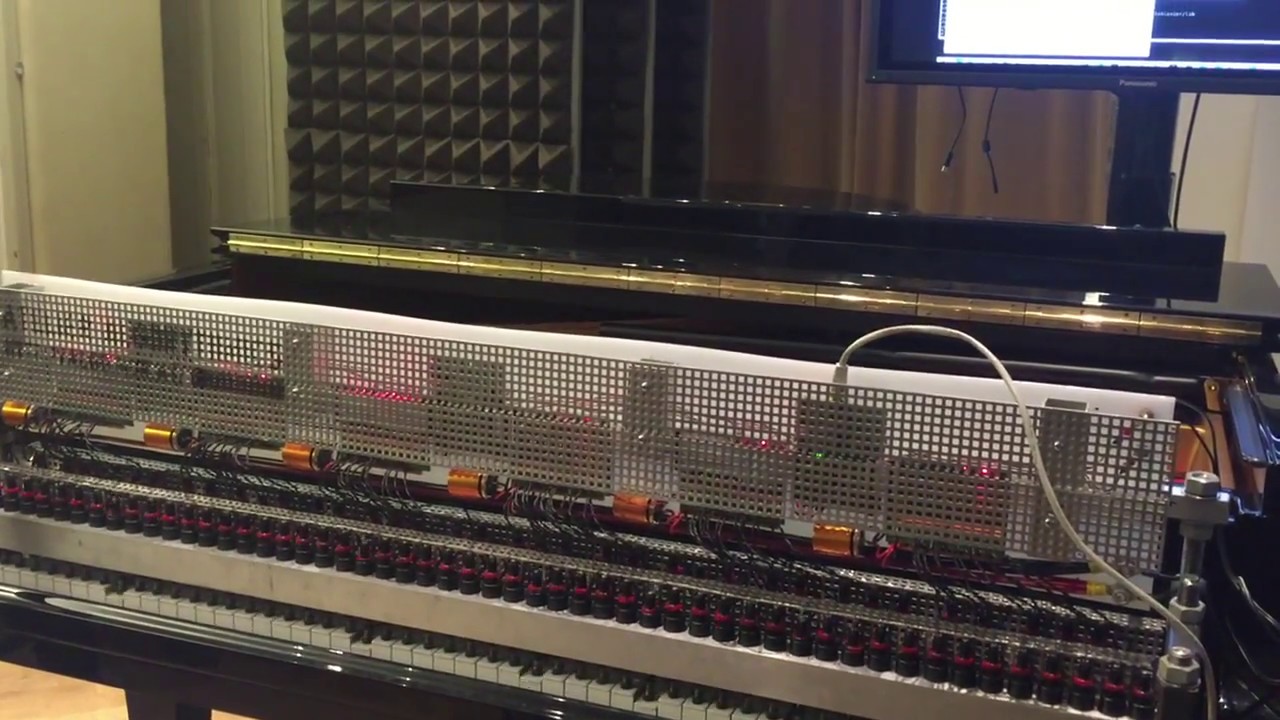 Vorsetzer Demo Elak: Déploration (Libero Mureddu) - YouTube