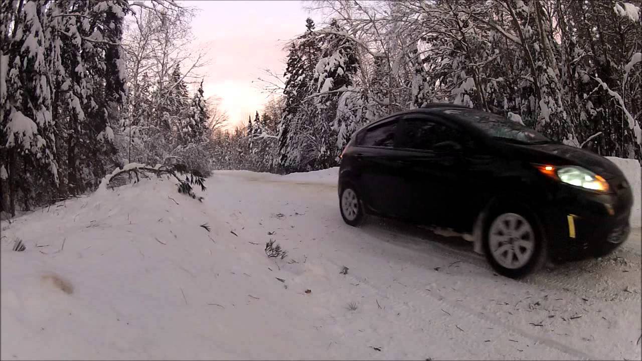 Ford Fiesta Drift Janvier 2013 GoPro HD - YouTube