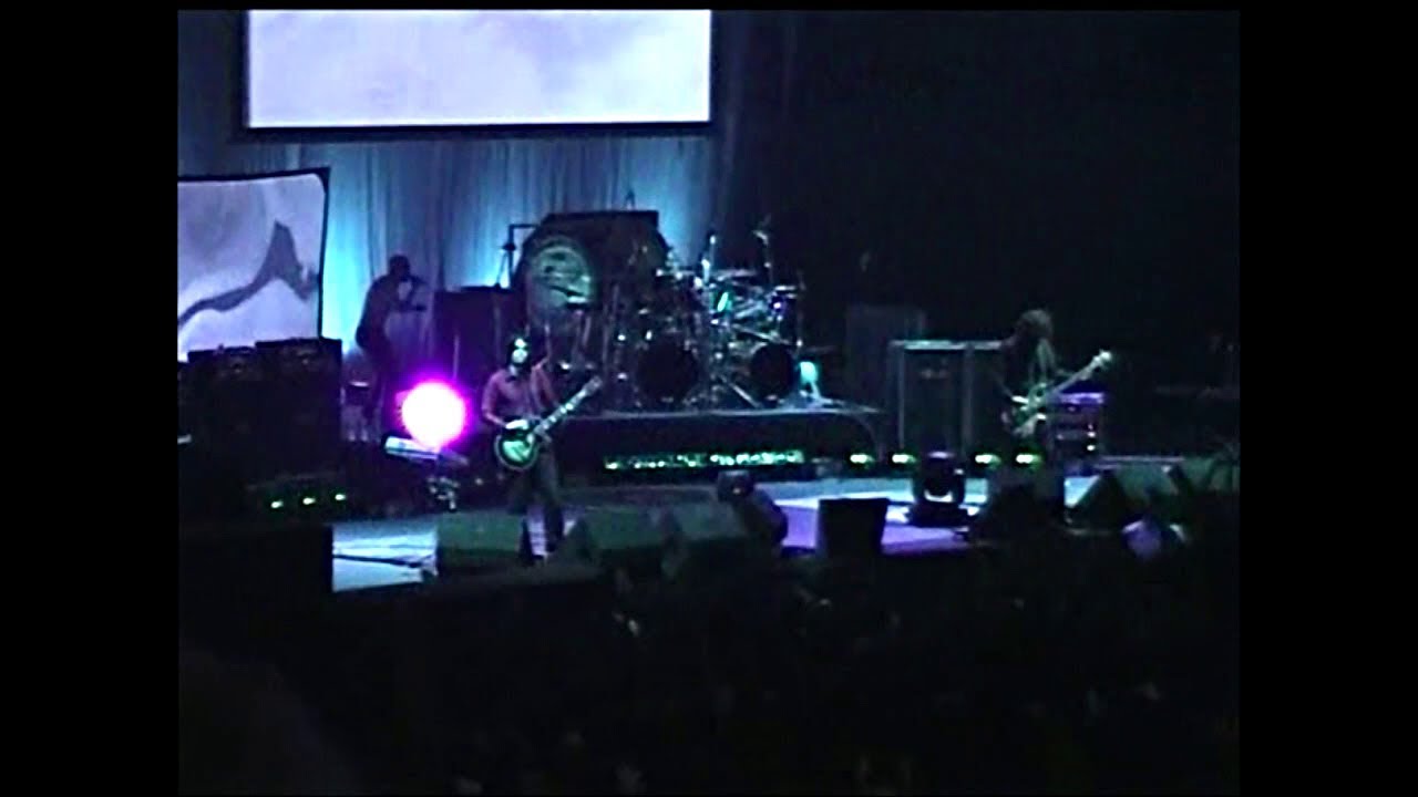 Tool - Live · St. Paul, MN · 9/6/2001 [HD] [Remastered] - YouTube
