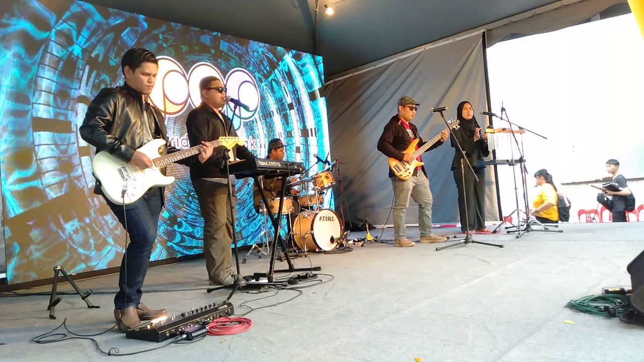 She's gone cover by Azmi caliph buskers - YouTube