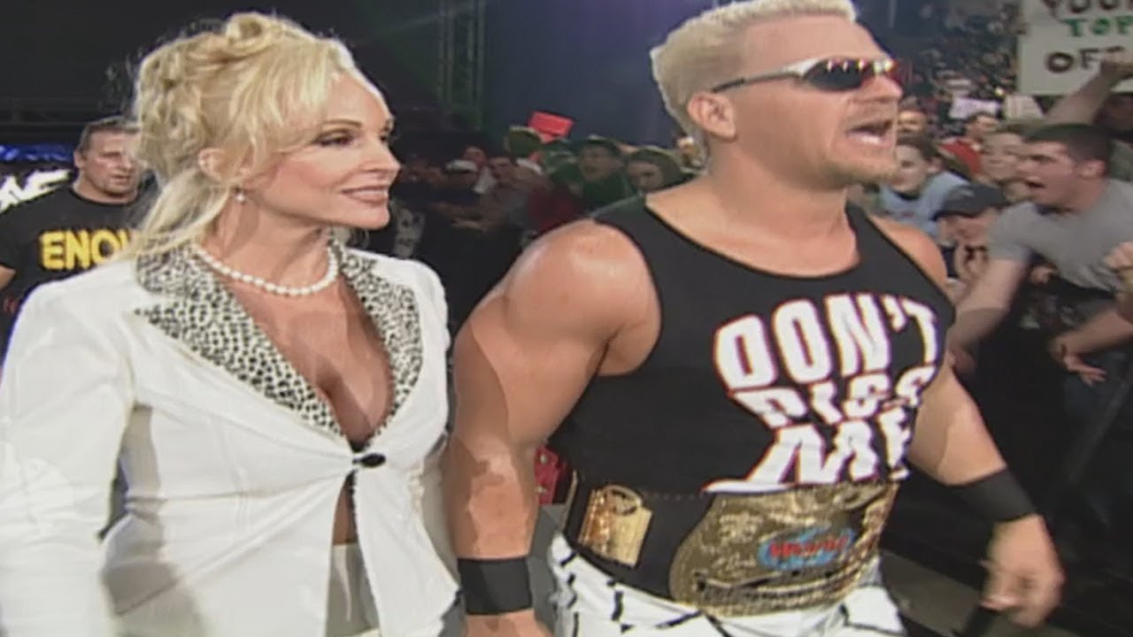 Debra entrance 03/22/99 RAW - YouTube