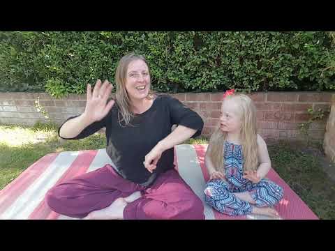 Makaton Sign of the Week - Drama 🎭 - YouTube