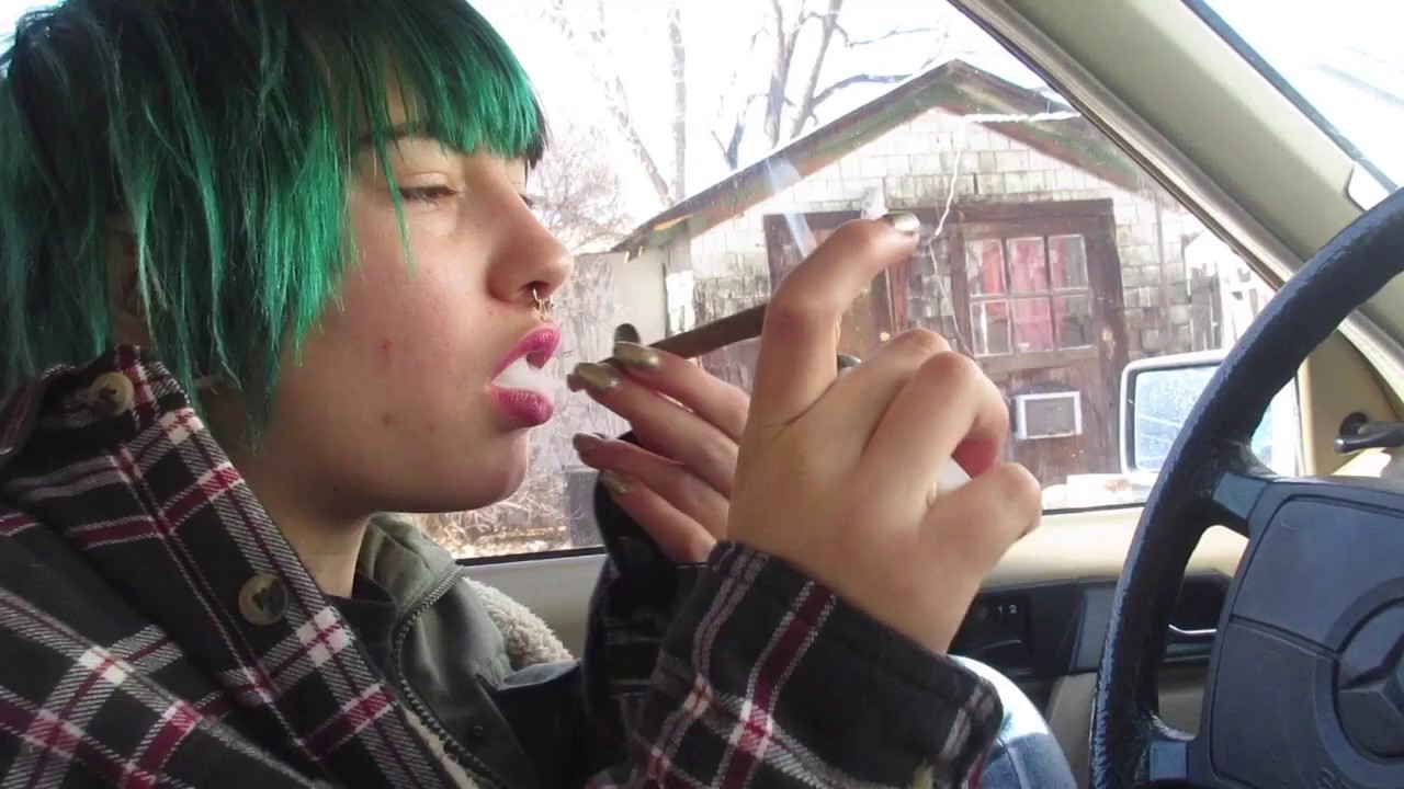 hotboxing the car - YouTube