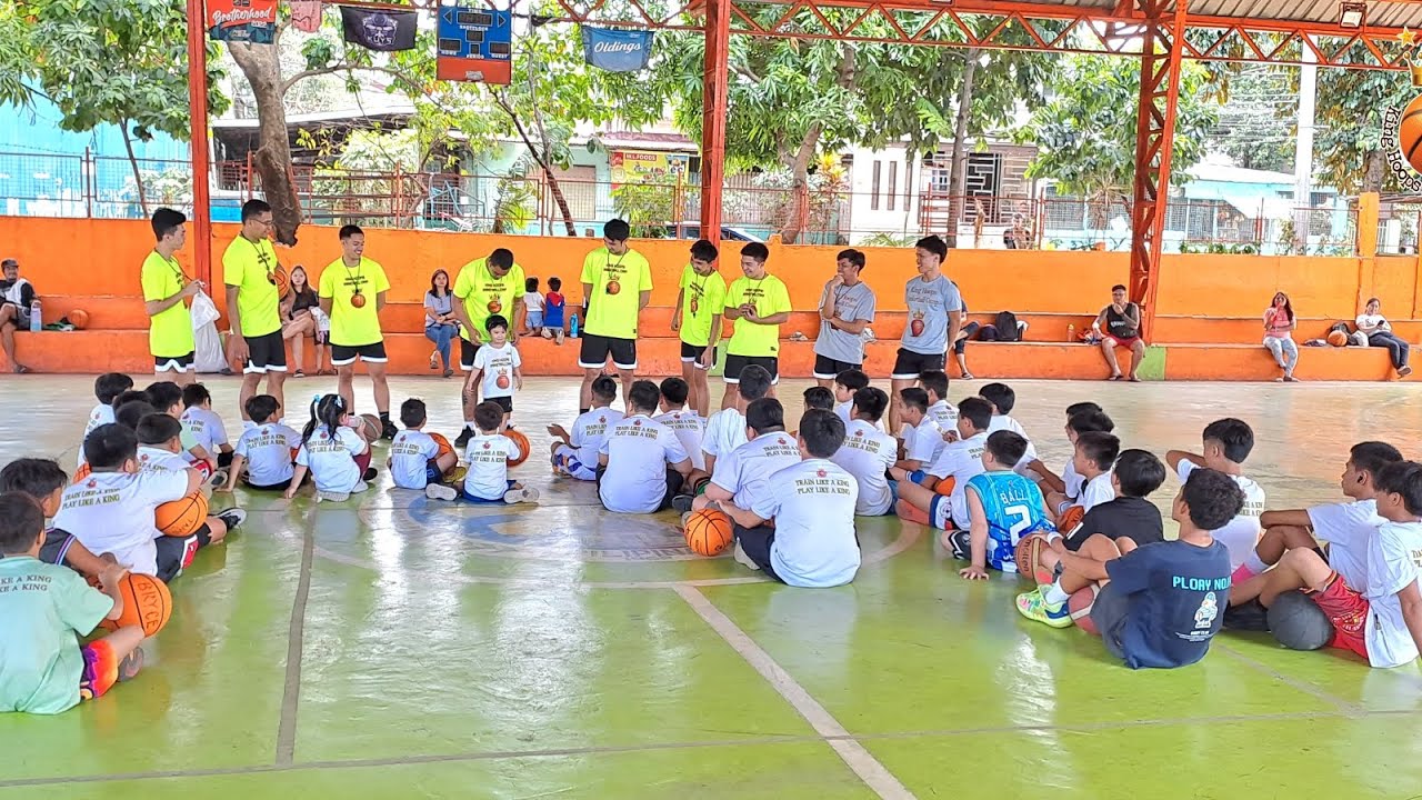 King Hoops Basketball Camp • Day 5/10 • Batch 8 - YouTube