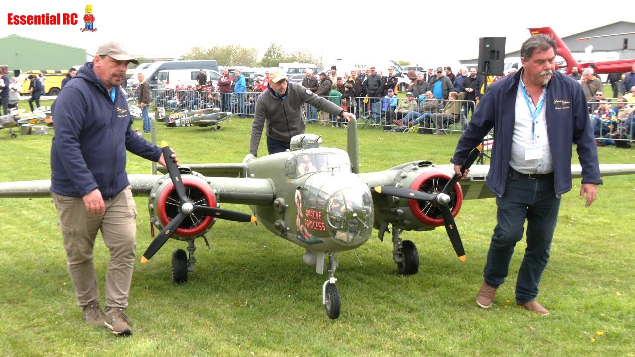 GIANT RC 6M 148KG 2 x 400CC Radials North American B-25 Mitchell ...