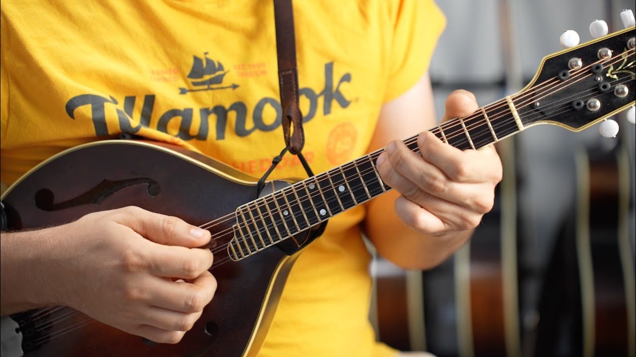 One Of My All Time Favorites Mandolin Tunes... - YouTube