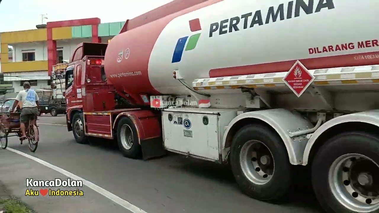 Mobil Truk Tangki Pertamina Samator | Truk Pasir Canter Isuzu Hino ...