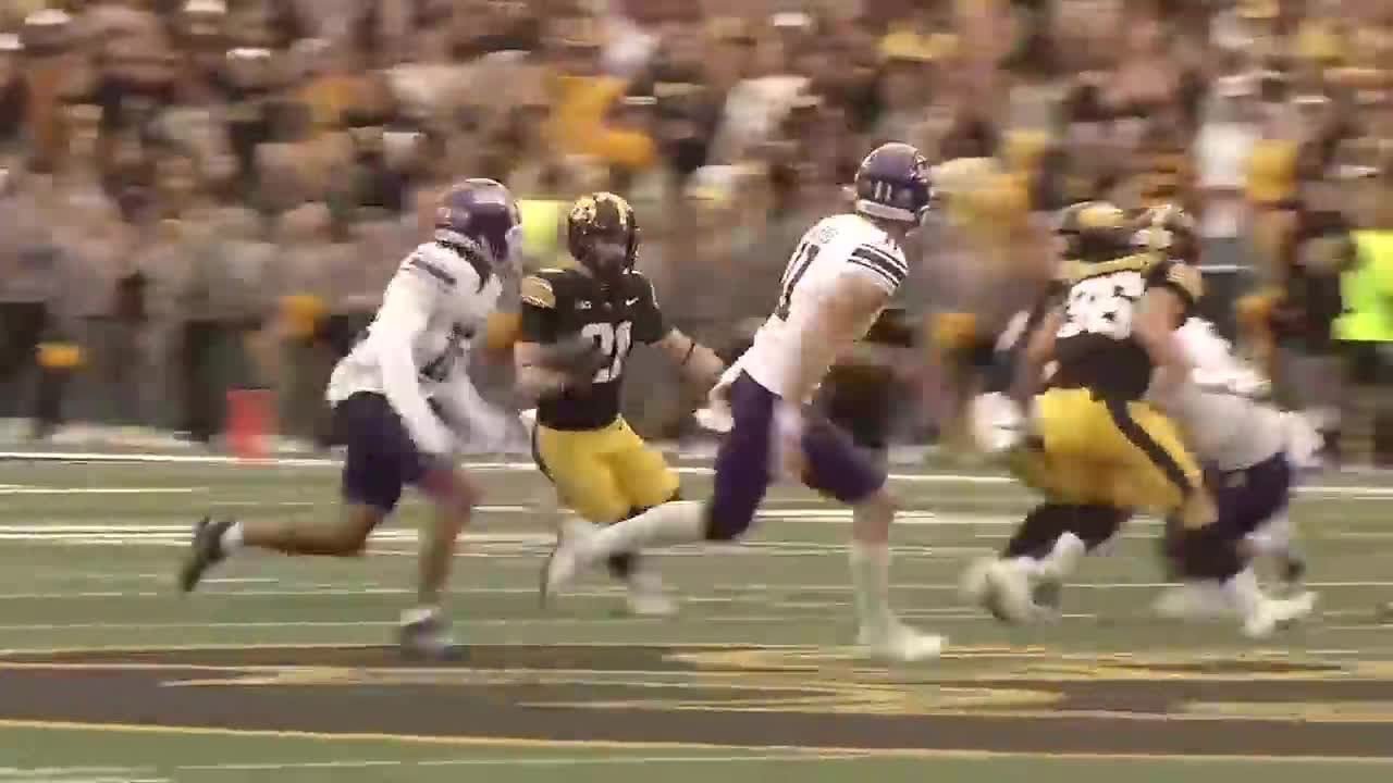 Wetjen finally breaks loose for a punt return touchdown against ...