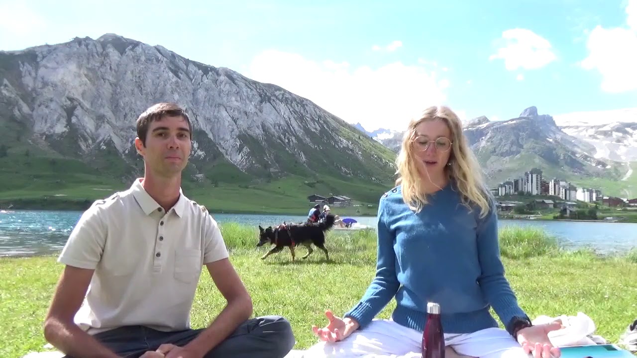 Les Bienfaits du Yoga - Interview avec Alva professeure de Yoga et ...