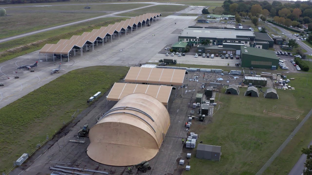 GAAO : 11 jours pour construire une base aérienne projetée - YouTube