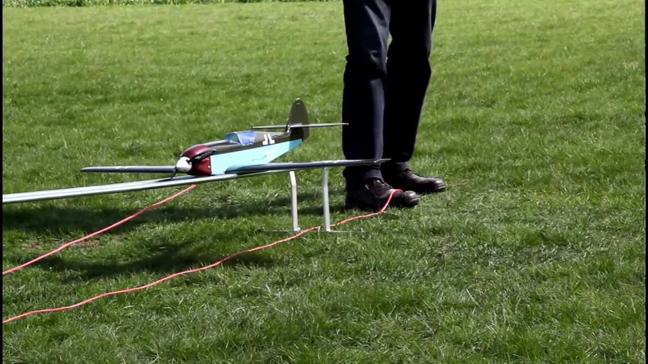 Katapultstartvorrichtung 02.MOV - YouTube