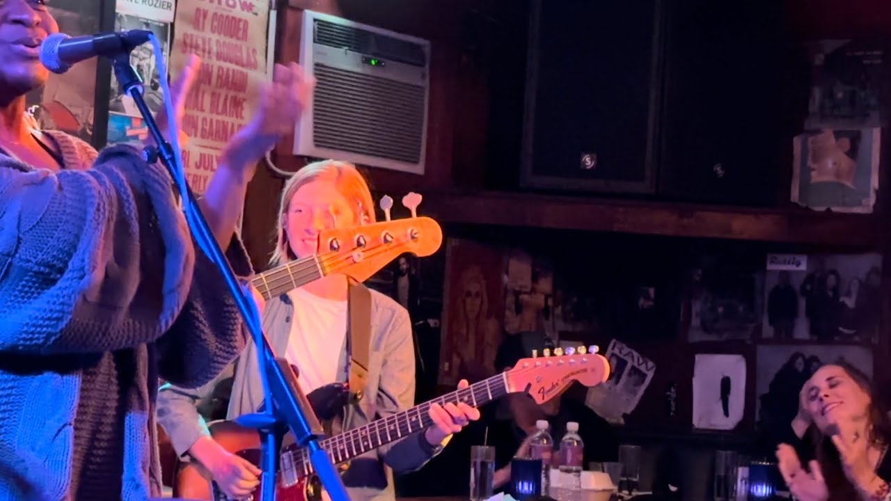 Take it Easy- Saxon Weiss, Jackson Browne, Val McCallum - YouTube