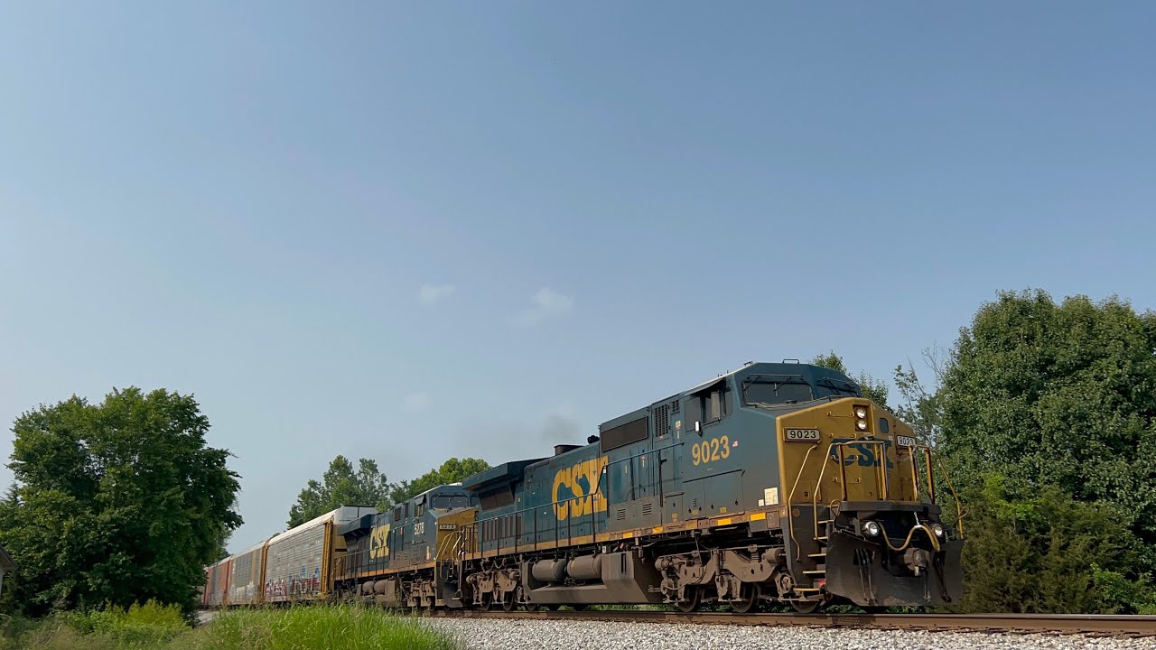 CSX C40-9W 9023 w/ K5H Leads Short Automotive M587-28 on 6/28/23 - YouTube