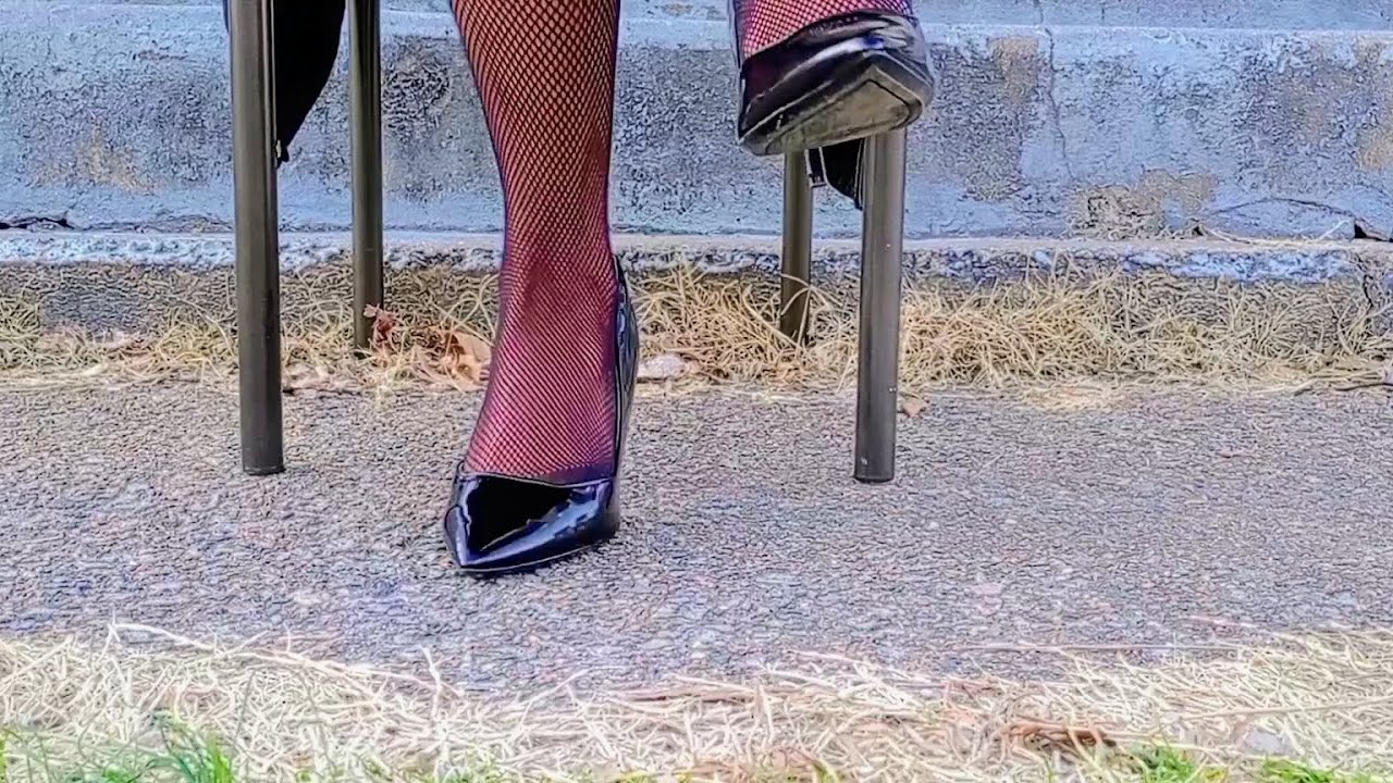 Seated Toe Tapping | ASMR Foot Rhythms #foryou #fyp #fypシ゚viral # ...