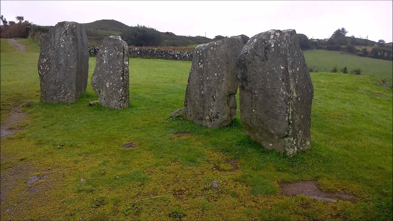 Drombeg (The Druid's Altar) - Standing stones - County Cork, Ireland ...