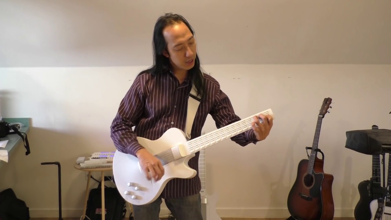 Magic and Traditional Mode Demo on the MI Guitar - YouTube