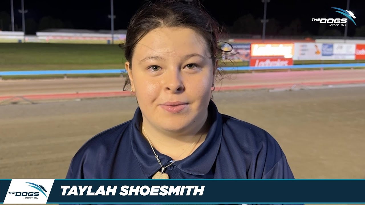 Taylah Gets An Early Christmas Present - YouTube