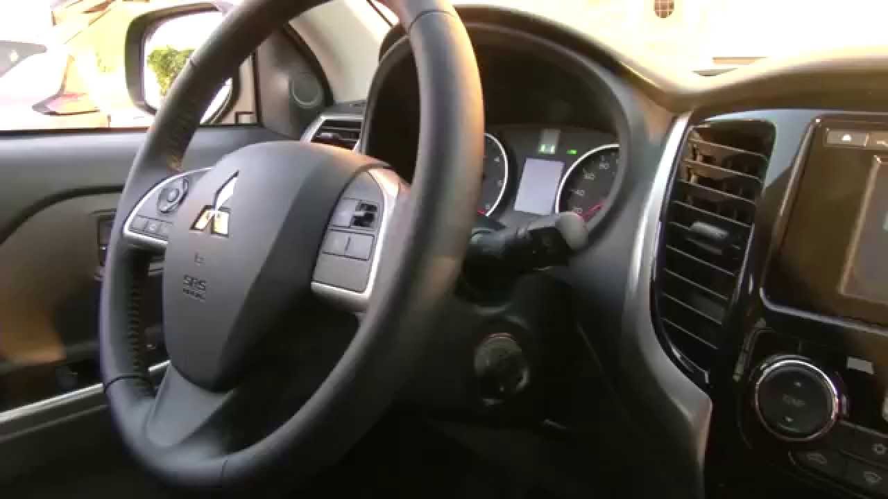 Mitsubishi L200 Interior Design | AutoMotoTV - YouTube