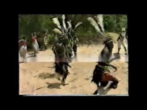 Tchad Ballet National Danse Mbébé - YouTube