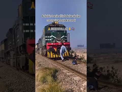 Az kalsın trenin altında kalacak olan çocuğu işte böyle kurtardı #shorts