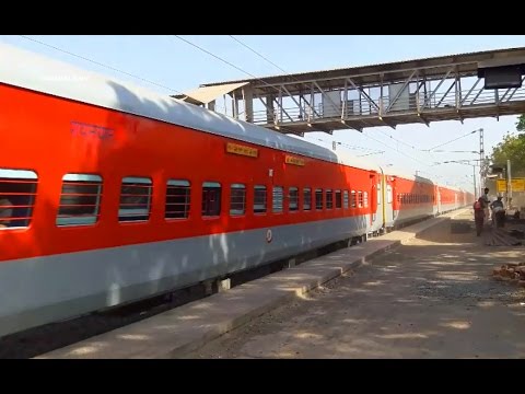 Brand New Train of Indian Railways 22991 Mumbai Bandra Veraval Express ...