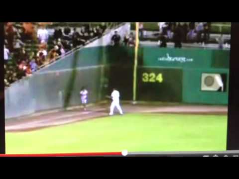 Ball Girl Amazing Catch - YouTube