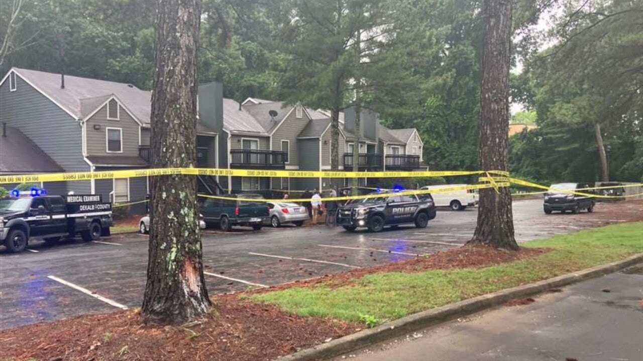 Woman's body found outside apartment complex in Stone Mountain - YouTube