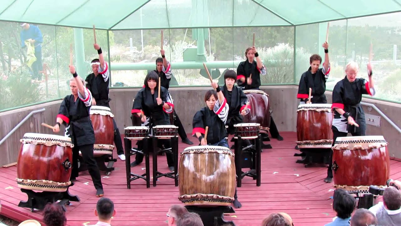Shumei Crestone Taiko 5-19-2012 - 3/5 - YouTube