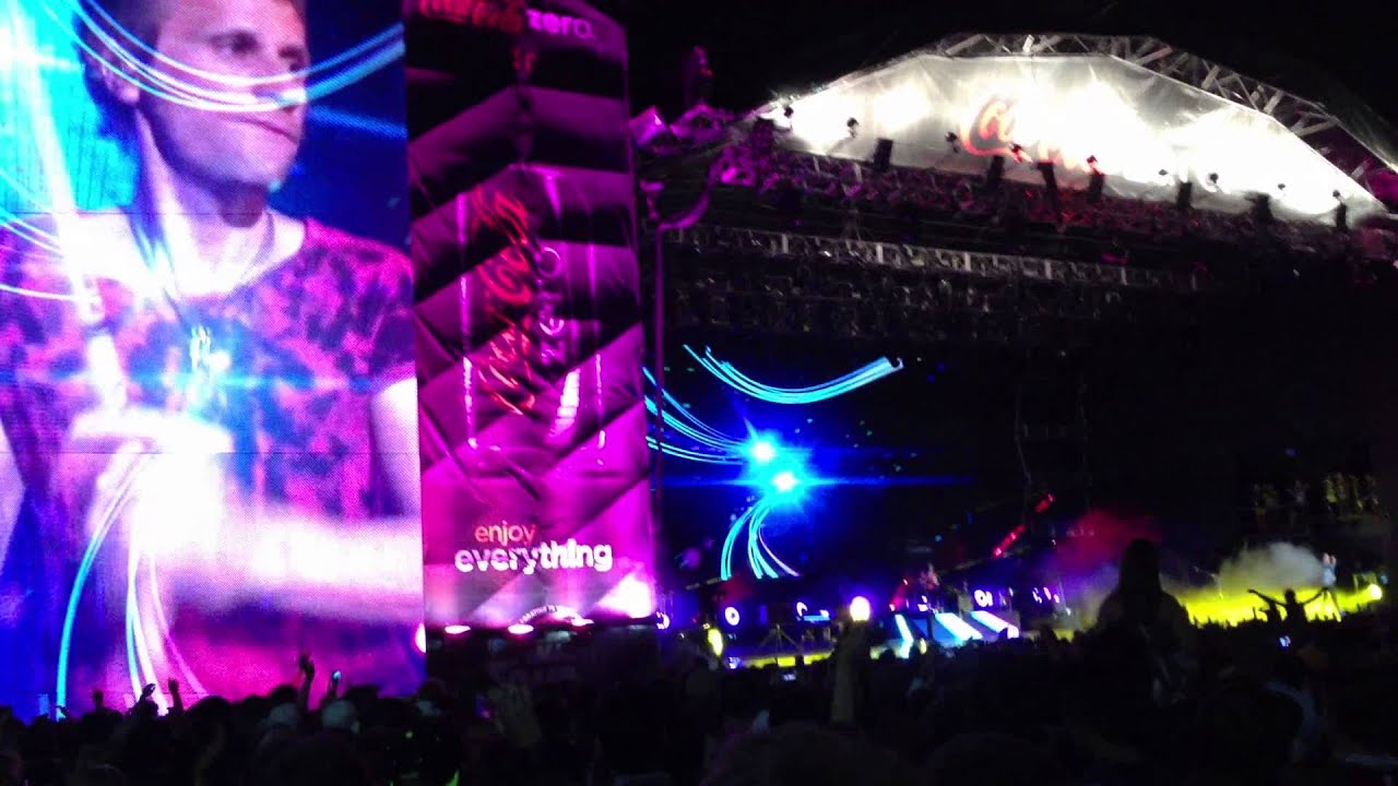 Muse - Follow Me - Atlanta 4/6/2013 - YouTube